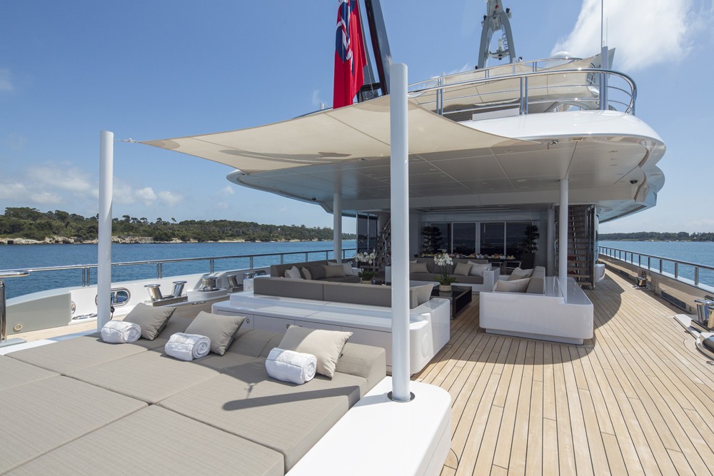 Yacht MOGAMBO, Nobiskrug | CHARTERWORLD Luxury Superyacht Charters